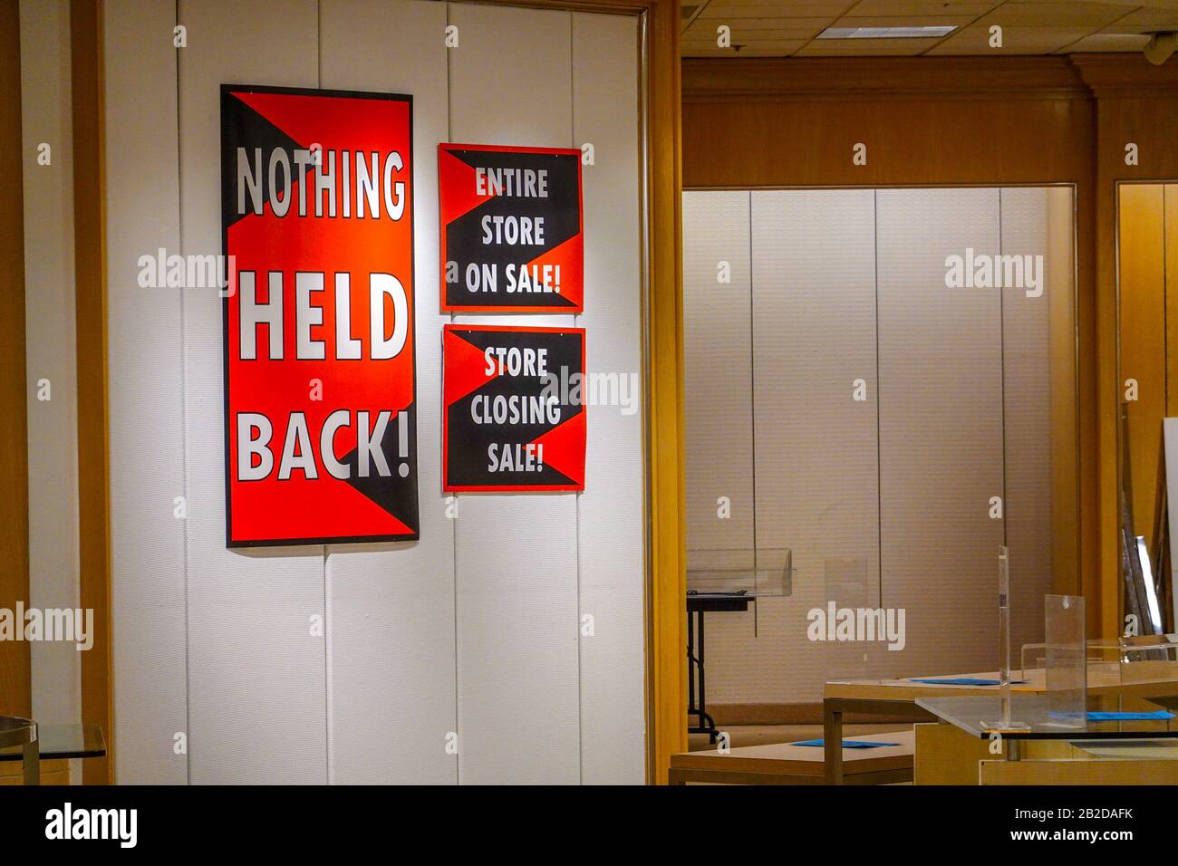 Sale Signs Mall High Resolution Stock Photography and Images - Alamy