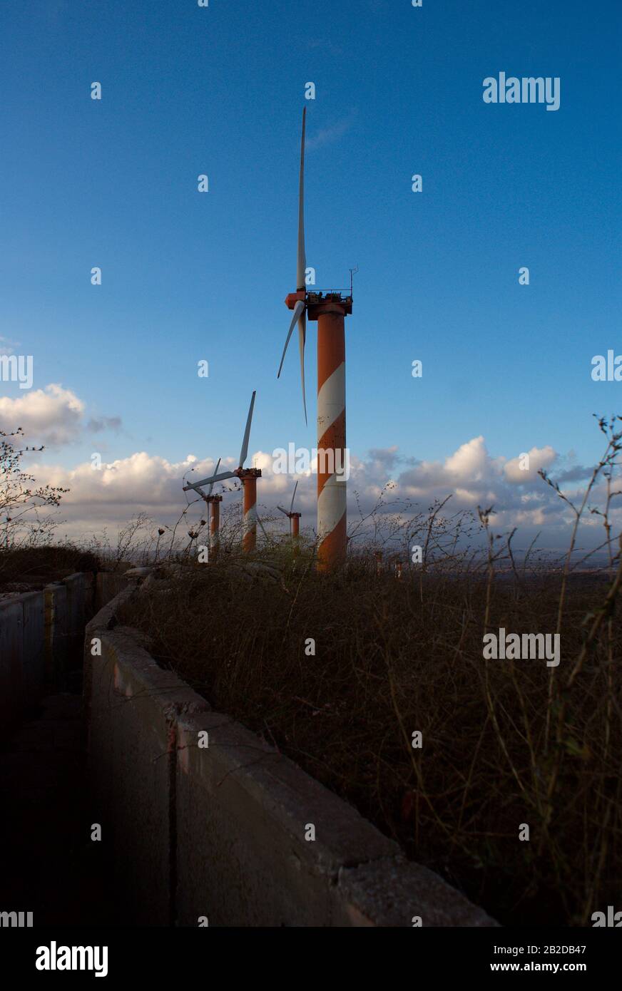 Middle east wind turbine hi-res stock photography and images - Alamy