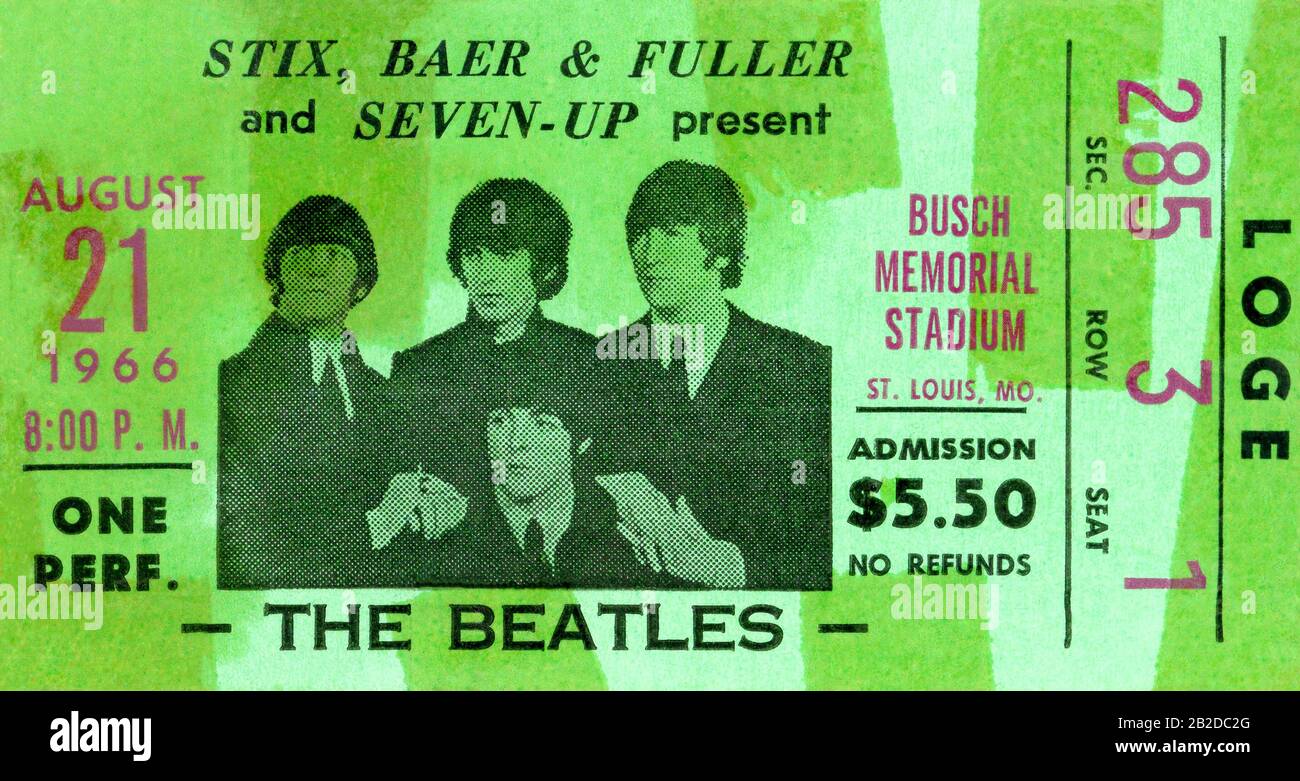 Beatles 1966 concert hi-res stock photography and images - Alamy