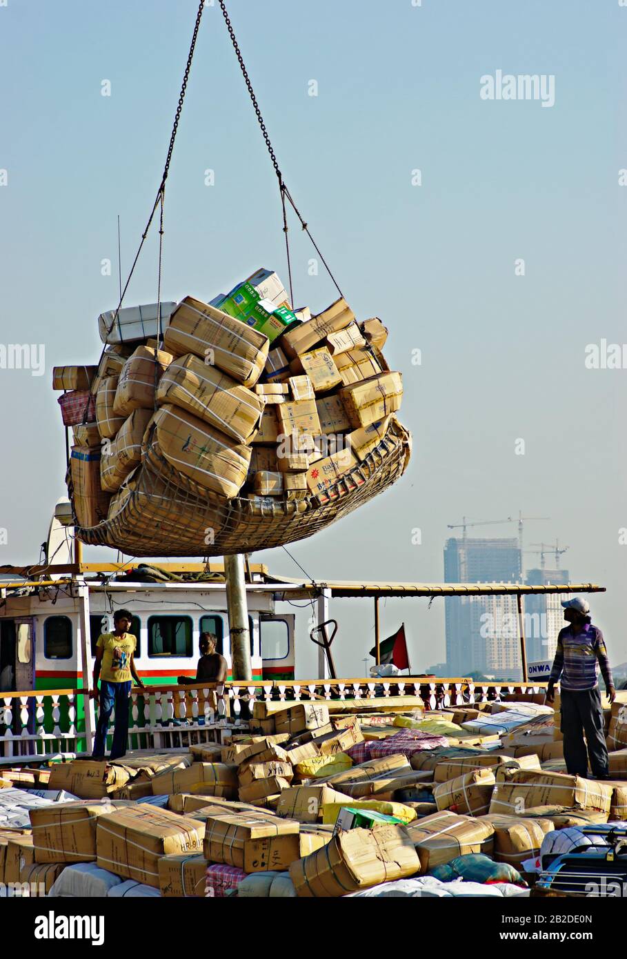 Container port dubai hi-res stock photography and images - Alamy