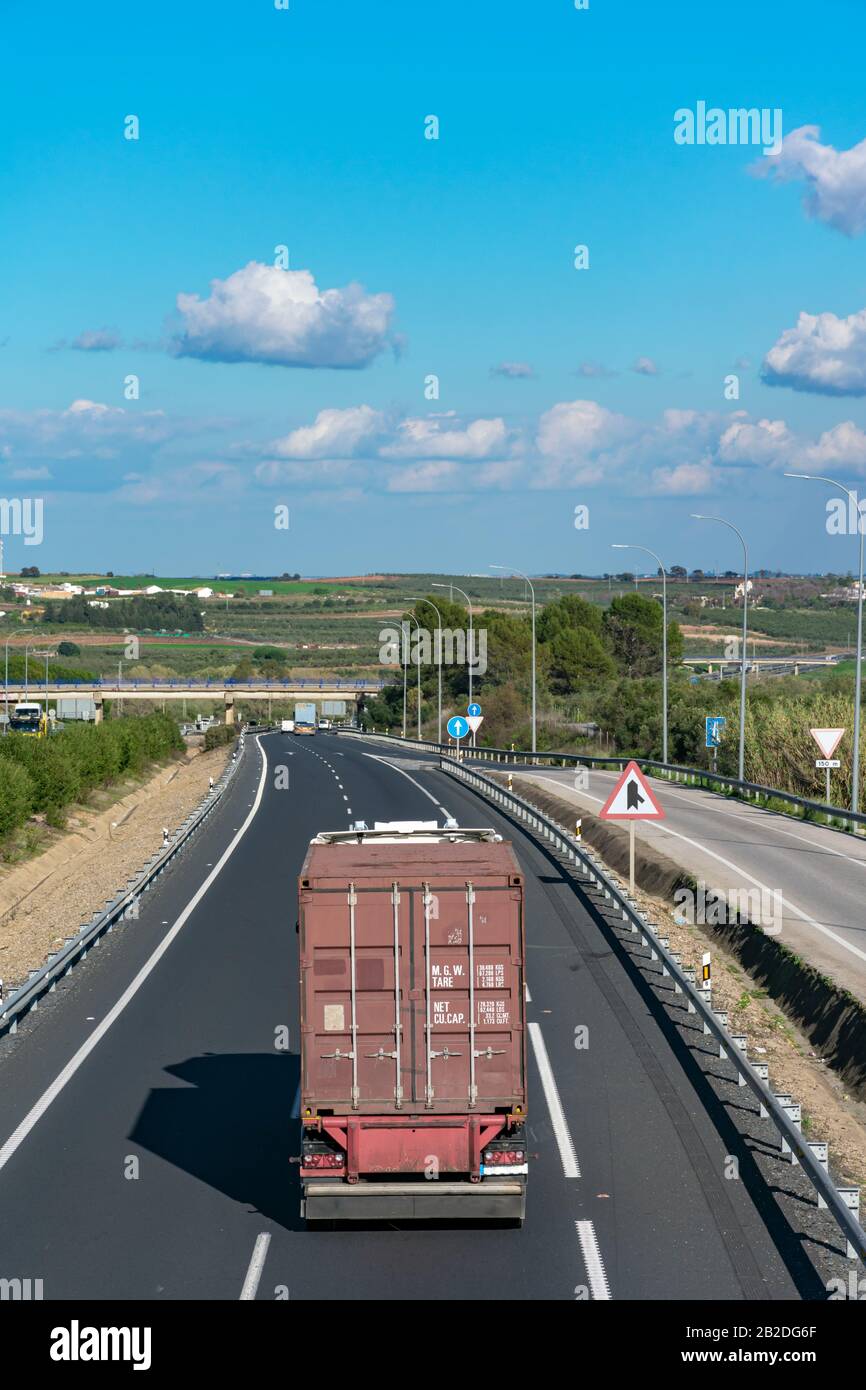 Shipping container on truck hi-res stock photography and images - Alamy