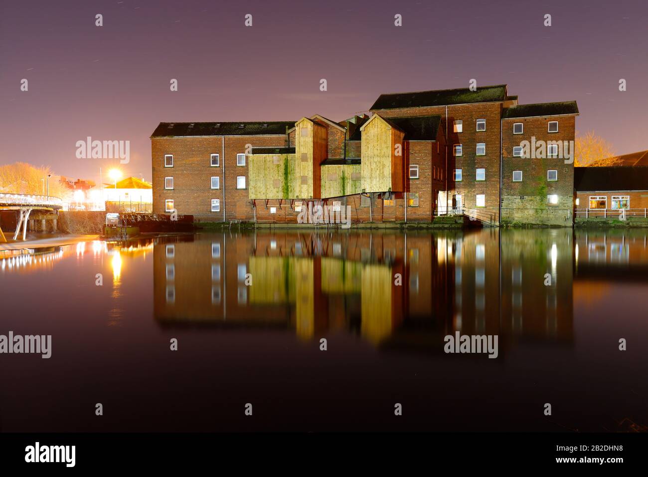 Flour mill at night hi-res stock photography and images - Alamy