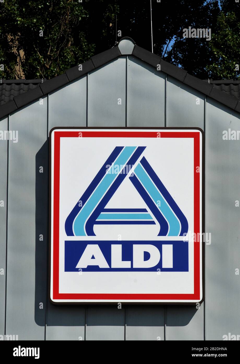 Aldi Markt High Resolution Stock Photography and Images - Alamy