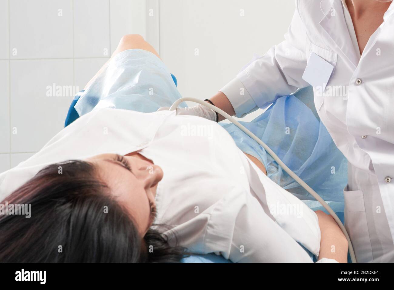 Gynecologist ultrasound hi-res stock photography and images - Alamy