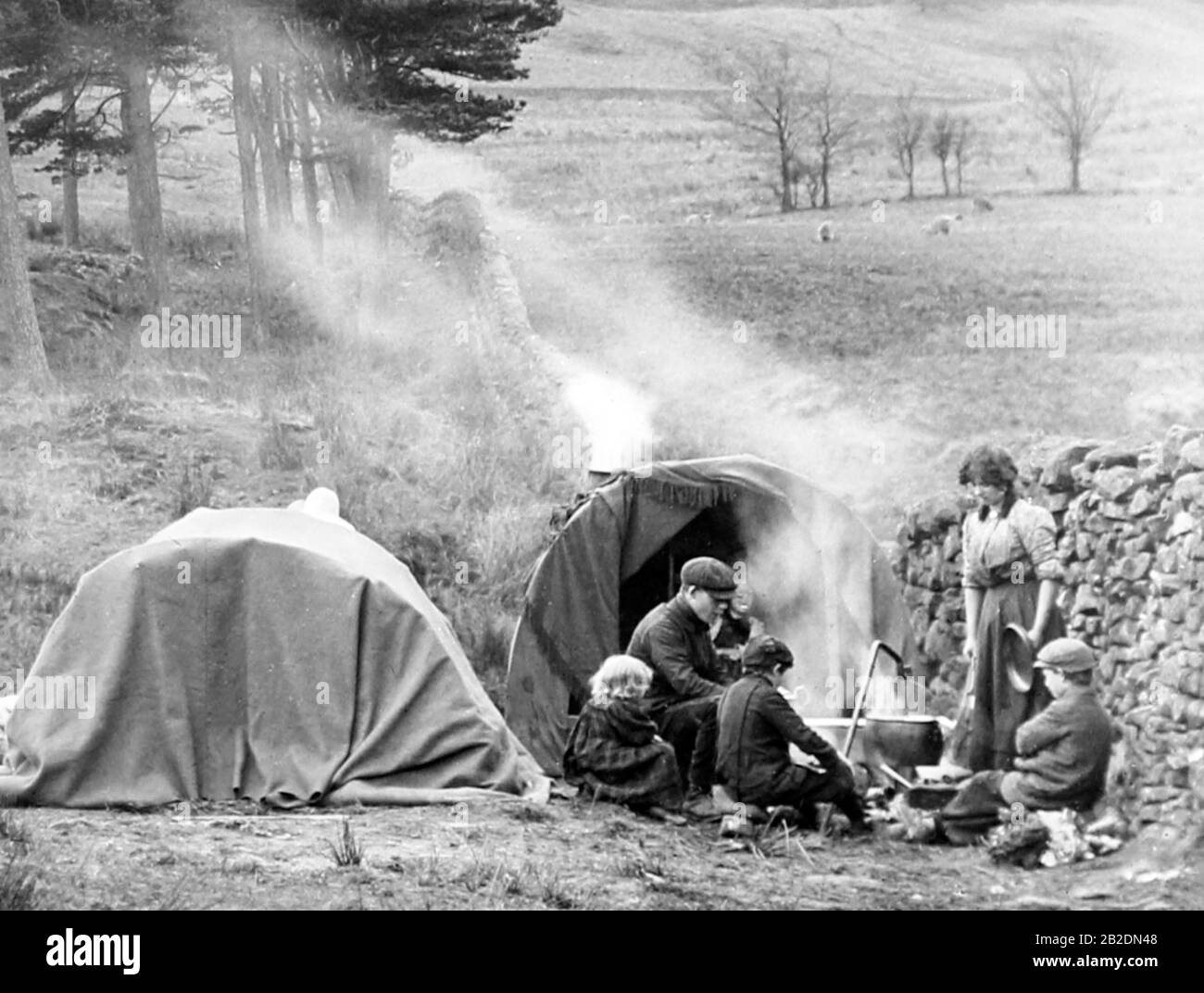 Gypsies 1900s hi-res stock photography and images - Alamy