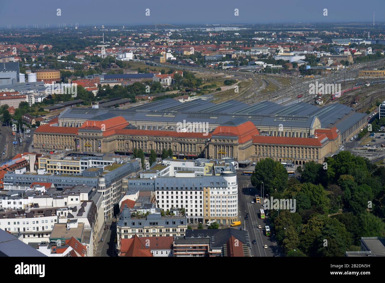 Leipziger hauptbahnhof hi-res stock photography and images - Alamy