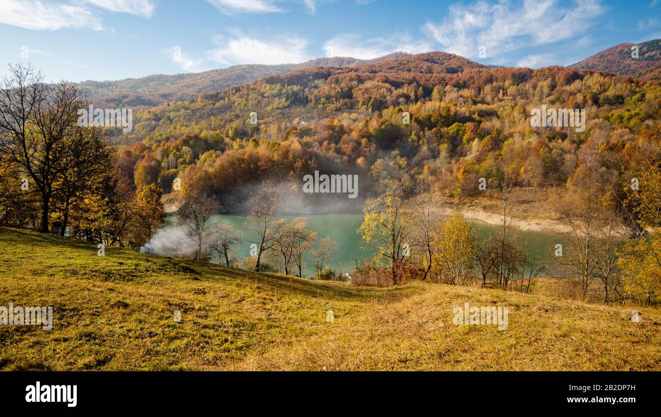 Maneciu lake hi-res stock photography and images - Alamy