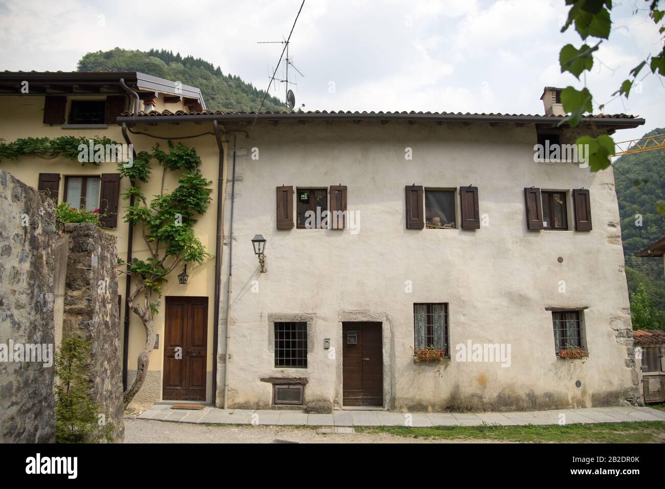 Stone houses of small italian village in lombardy Stock Photo - Alamy