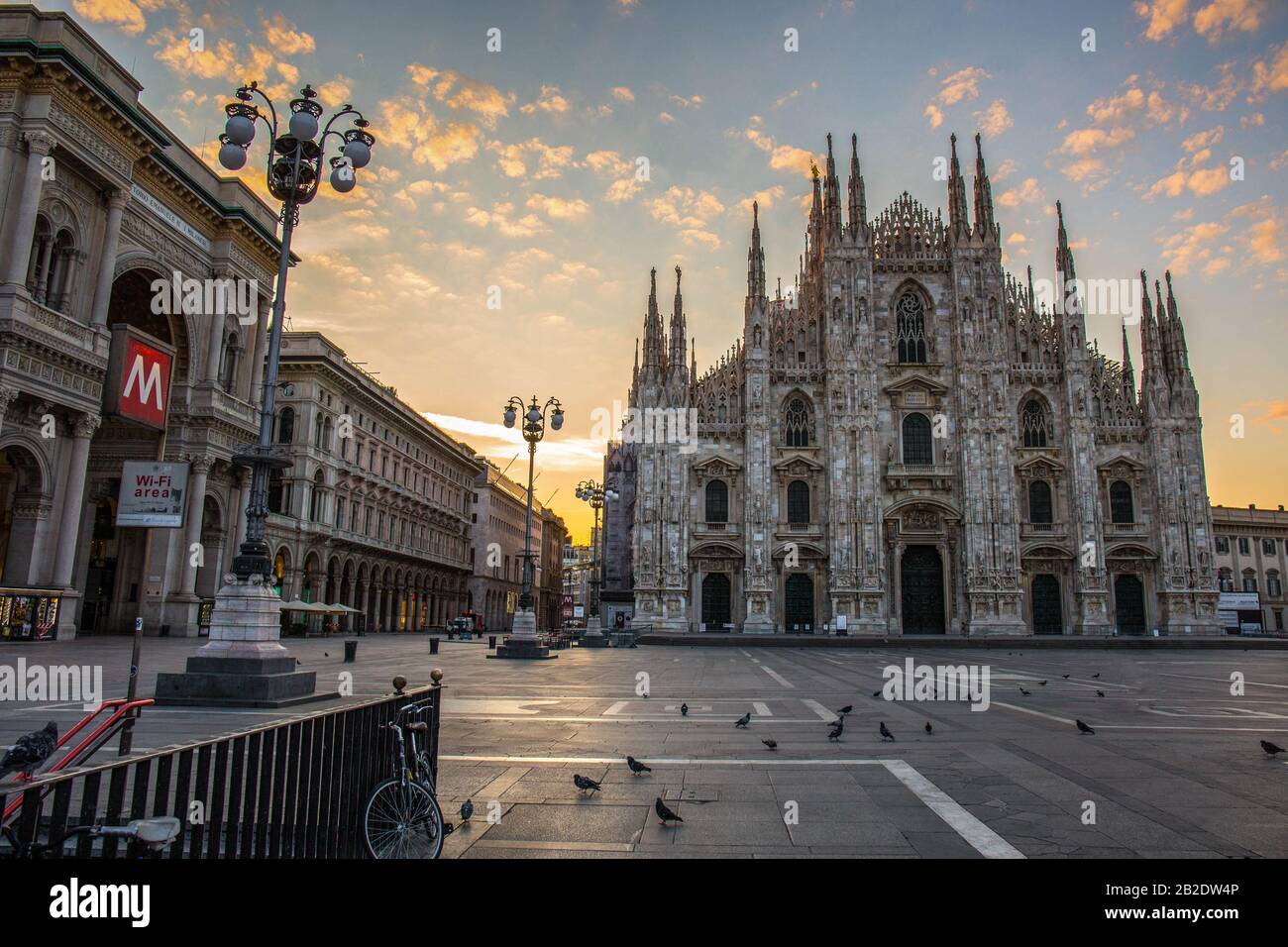 Duomo di alba hi-res stock photography and images - Alamy