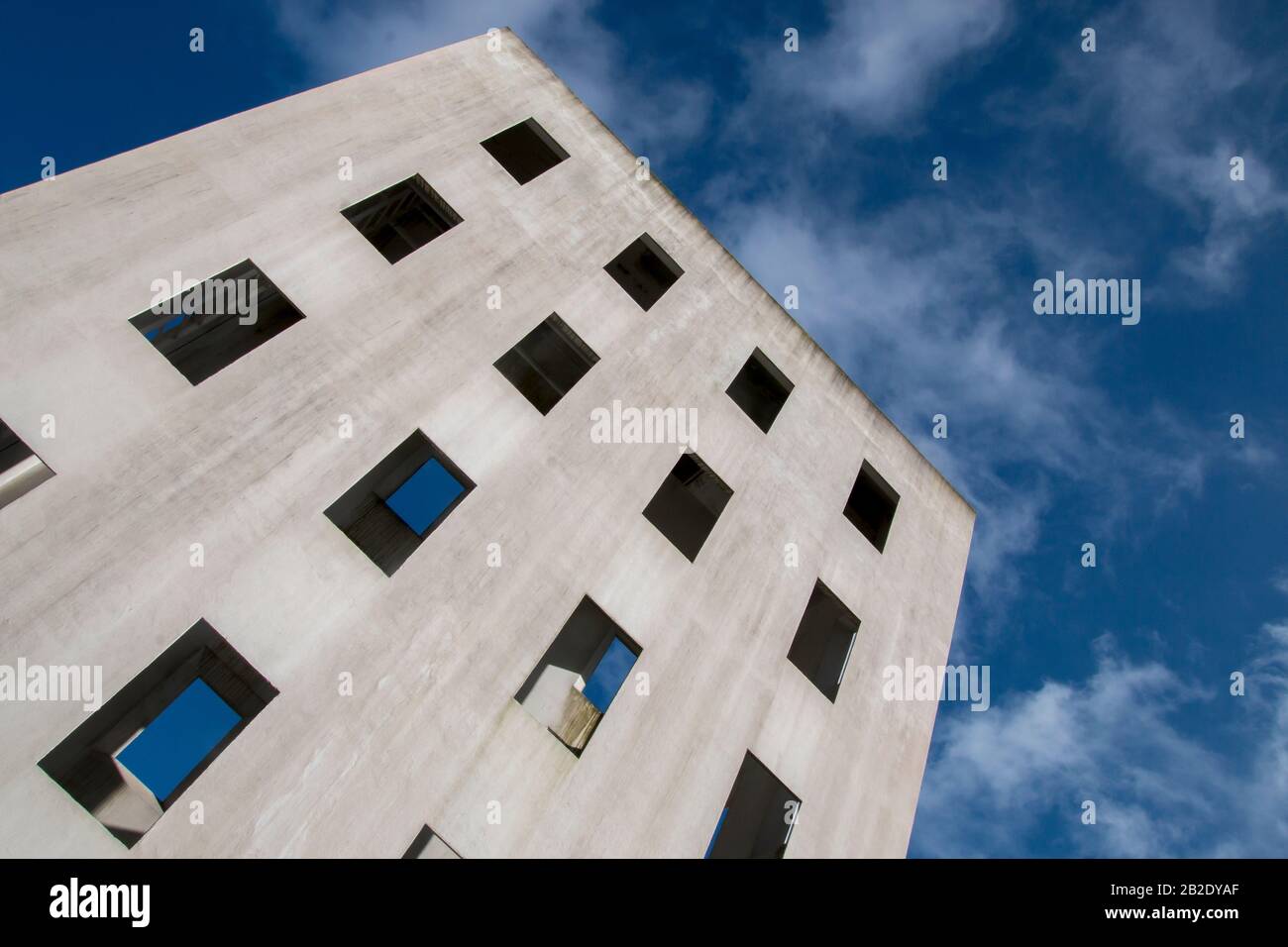 Building without windows hi-res stock photography and images - Alamy