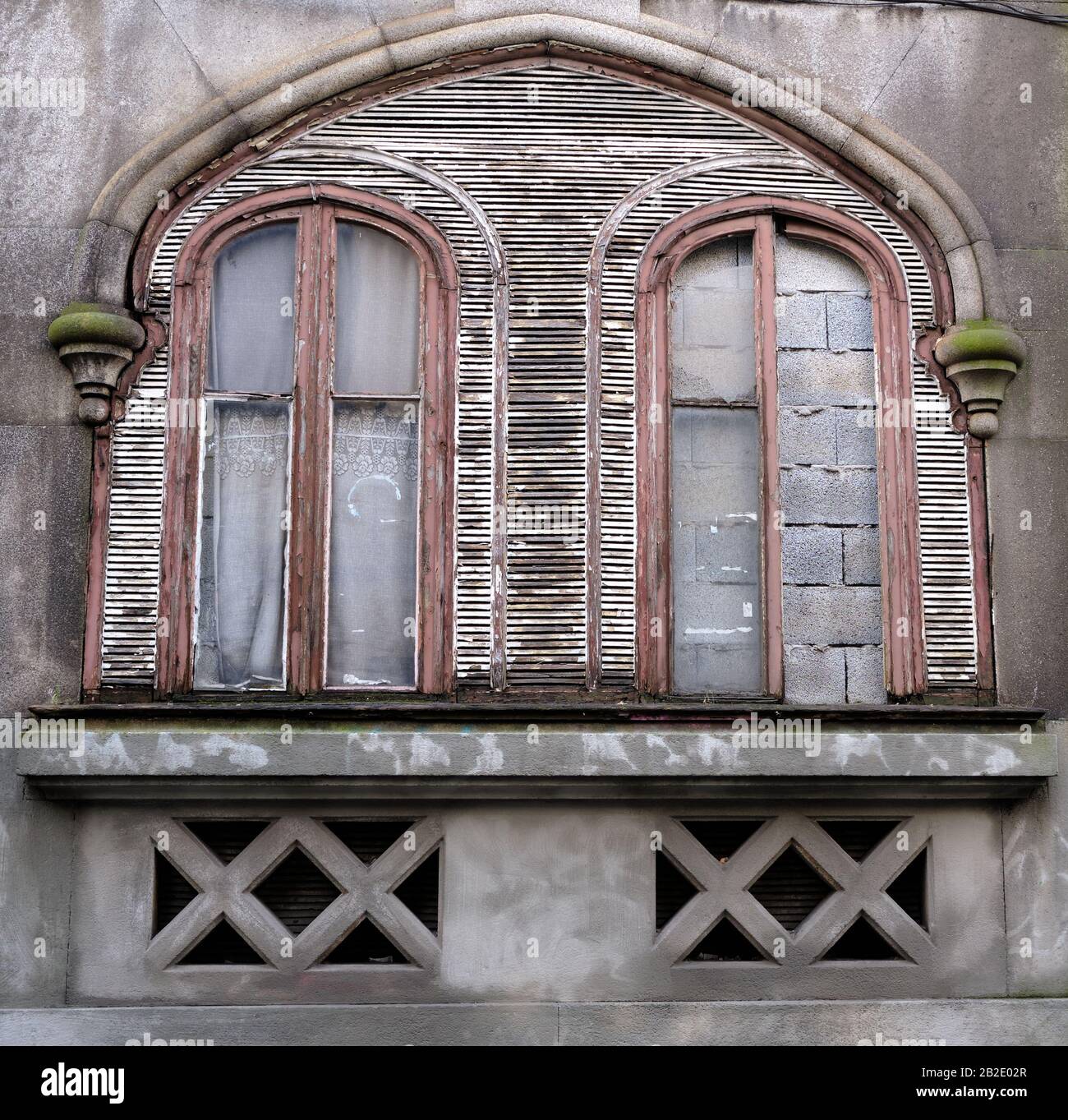 Old arch window Stock Photo - Alamy