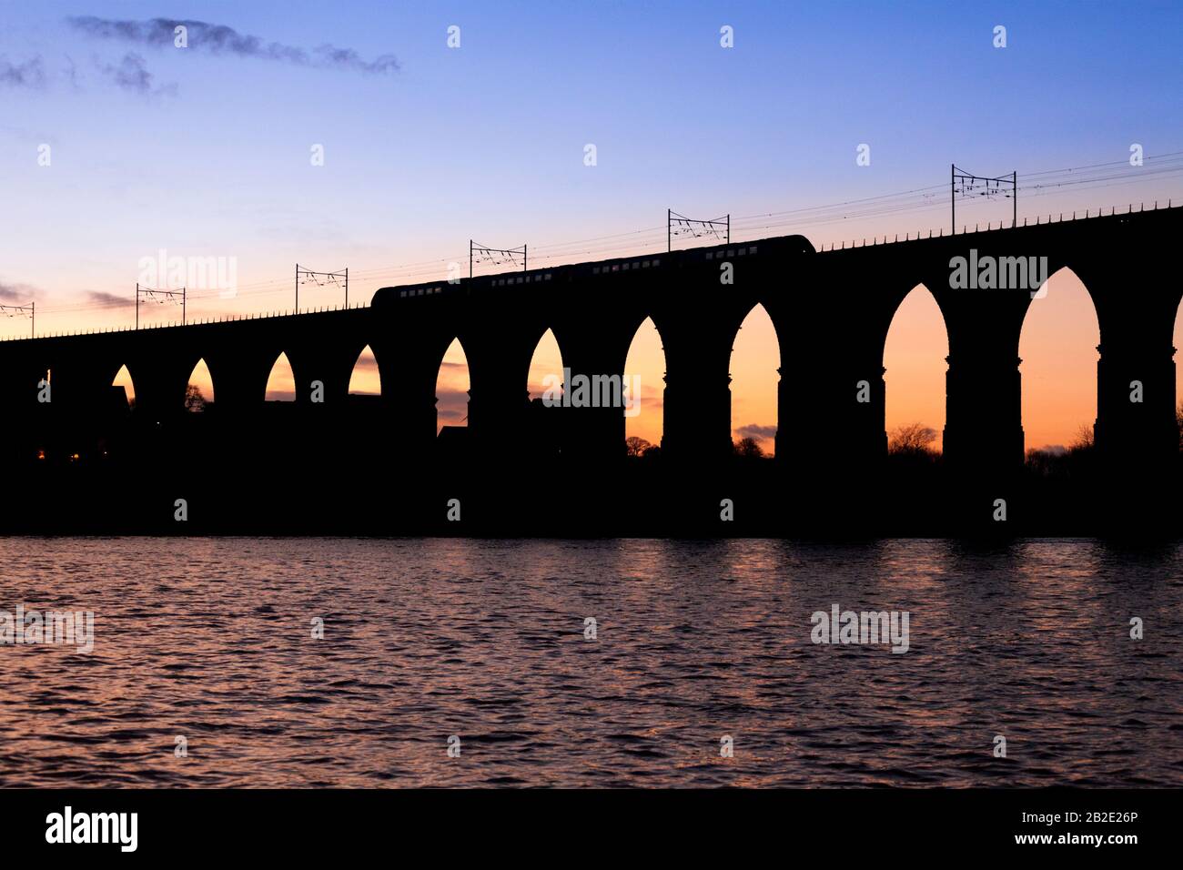 A Arriva Crosscountry Trains class 220 train crossing the Royal Border ...