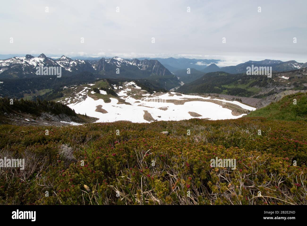 Layers of snow hi-res stock photography and images - Alamy
