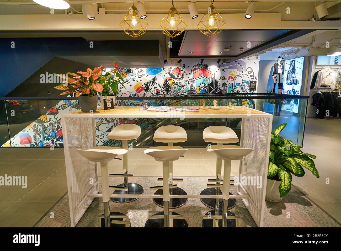 Foot locker store interior hi-res stock photography and images - Alamy