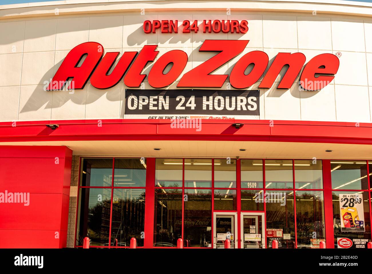 Autozone auto parts hi-res stock photography and images - Alamy