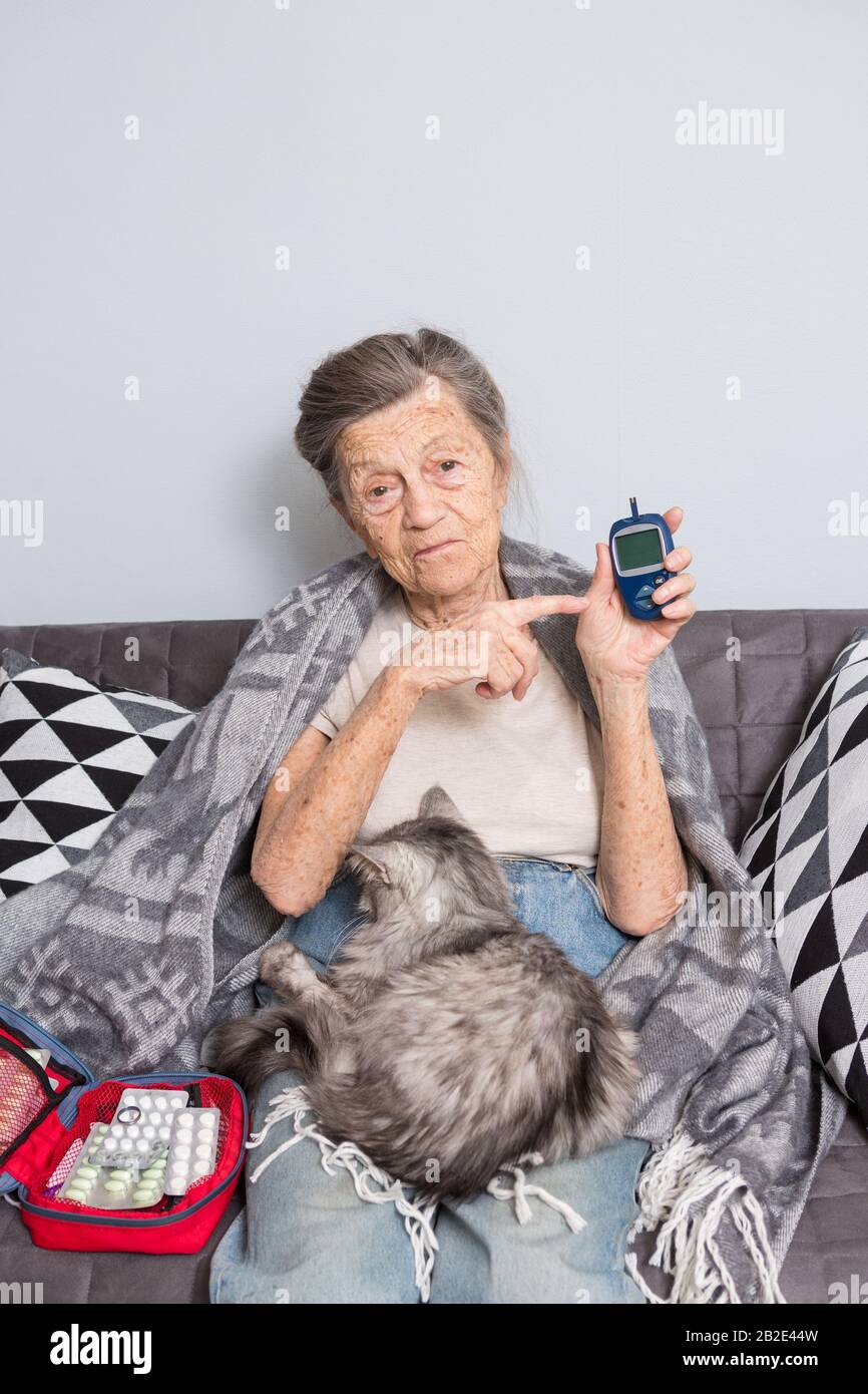 Diabetes concept woman checking hi-res stock photography and images - Alamy
