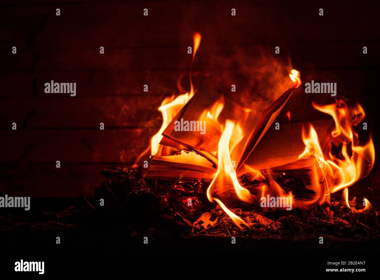 Burning pages hi-res stock photography and images - Alamy