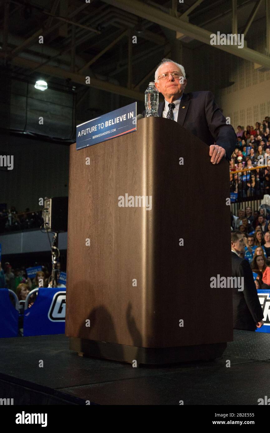Feeling the bern hi-res stock photography and images - Alamy