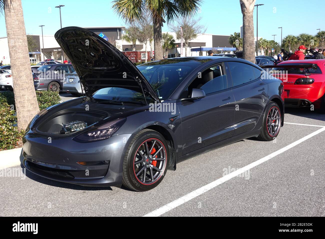 Tesla model 3 hi-res stock photography and images - Alamy