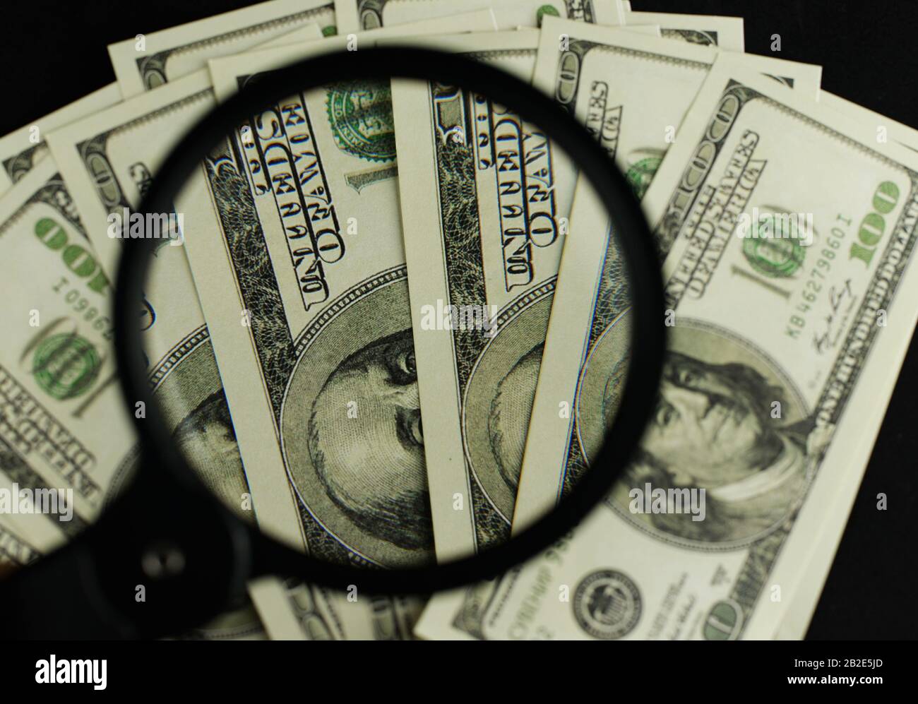 American paper currency hi-res stock photography and images - Alamy