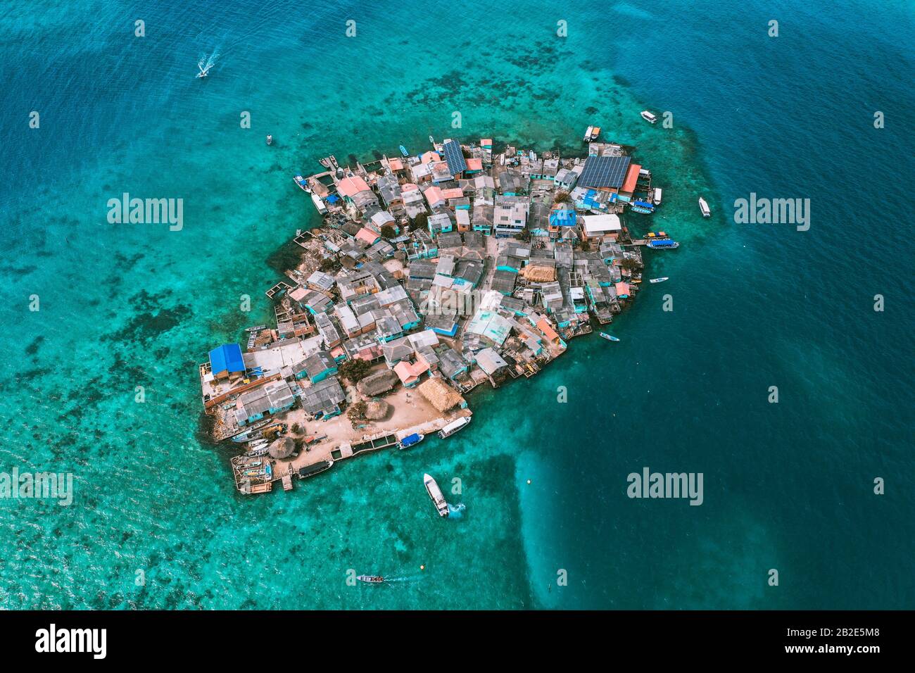 Populated islands hi-res stock photography and images - Alamy