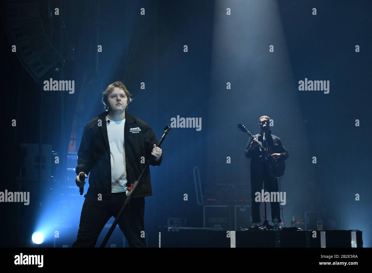 Lewis capaldi funny hi-res stock photography and images - Alamy