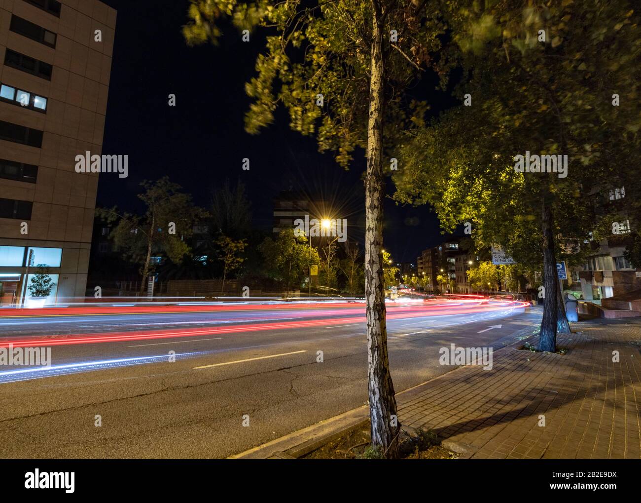 Time lapse modern urban city hi-res stock photography and images - Alamy