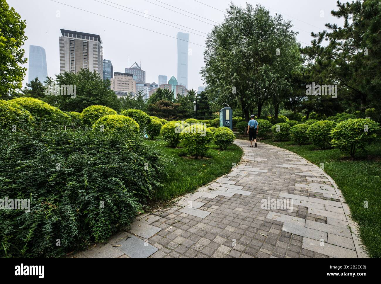 Traditional Chinese City Garden Park in Beijing Stock Photo - Alamy