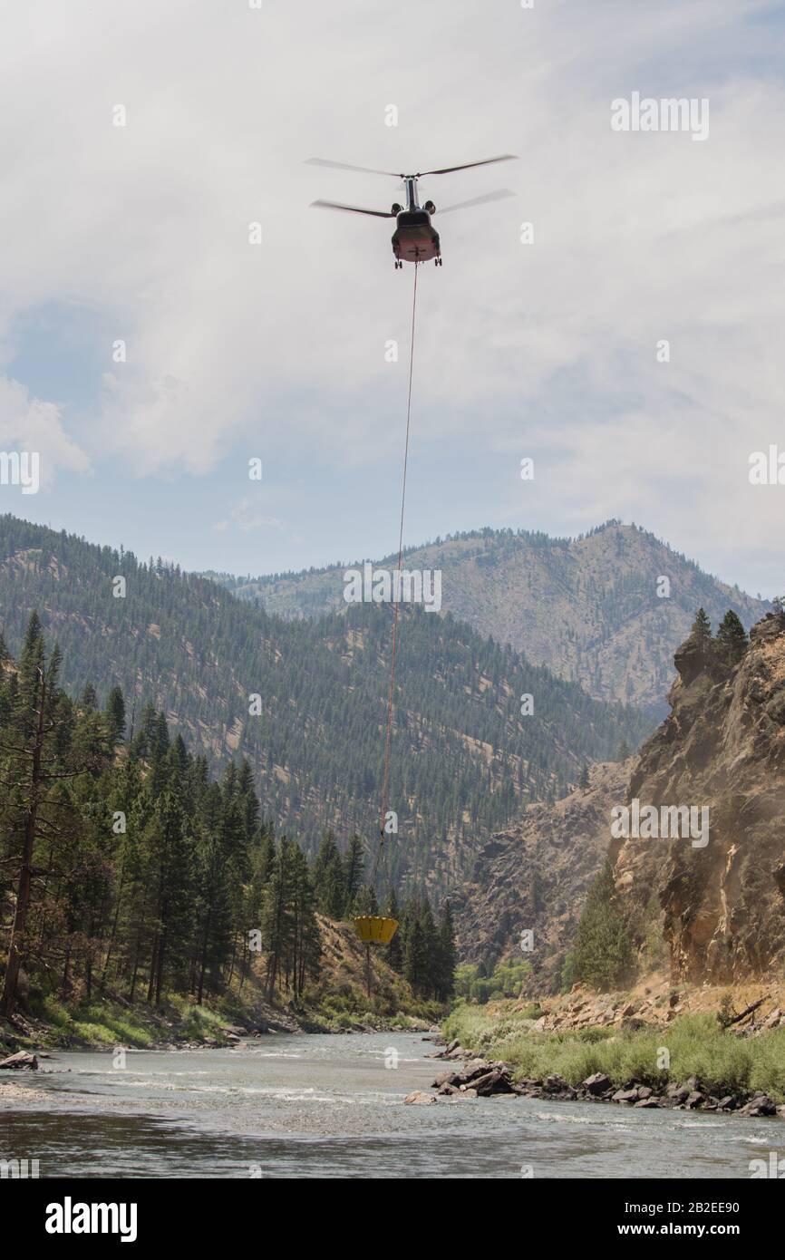 Dip tank hi-res stock photography and images - Alamy