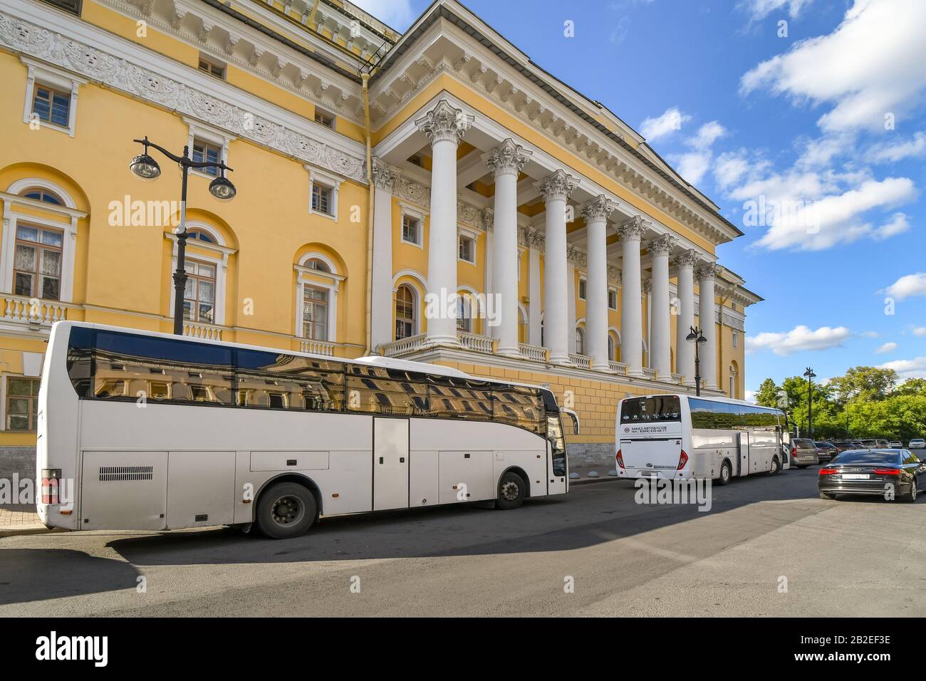 Old russian bus hi-res stock photography and images - Alamy