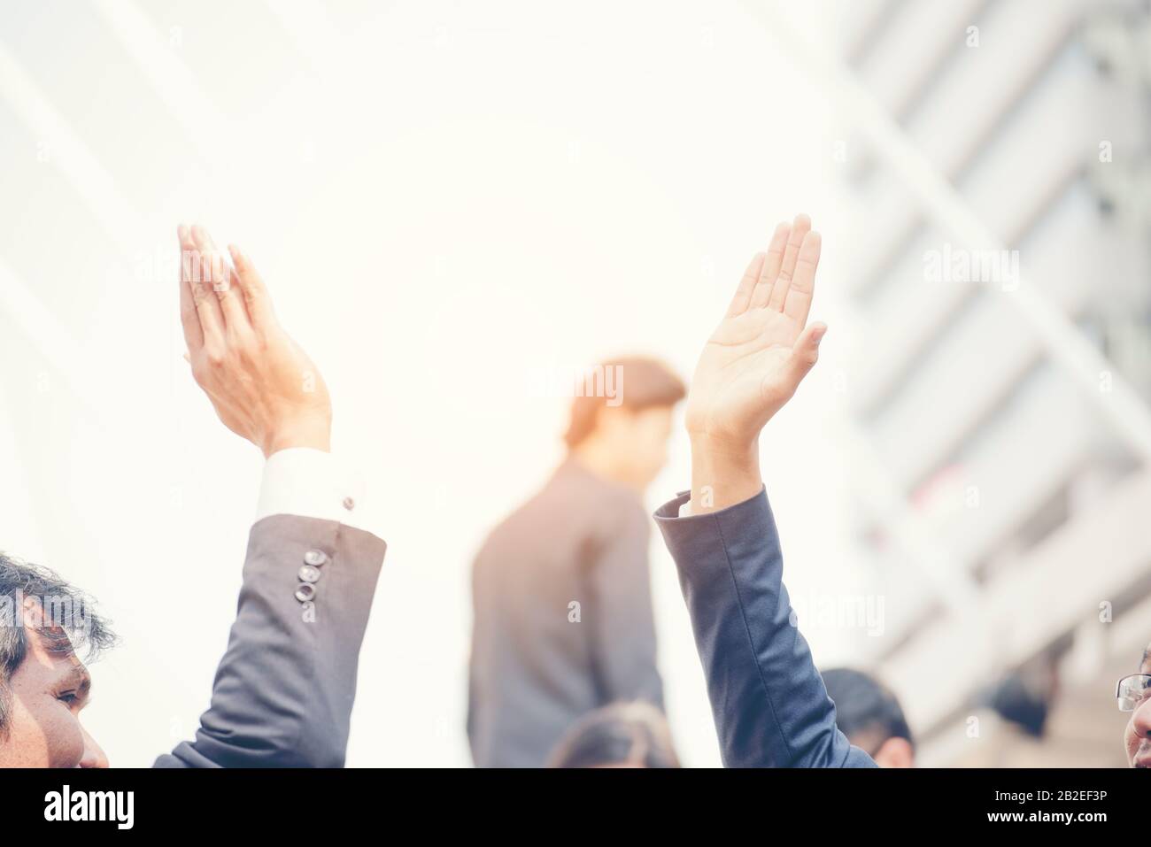 leader is to inspire trust. businessman with collaboration agreement ...