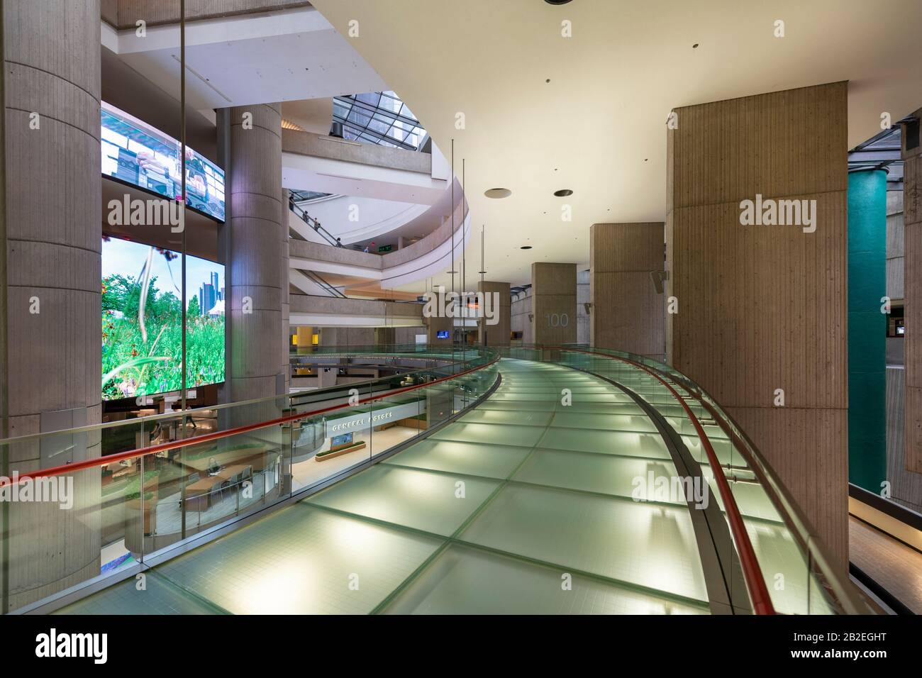 Gm design center hi-res stock photography and images - Alamy