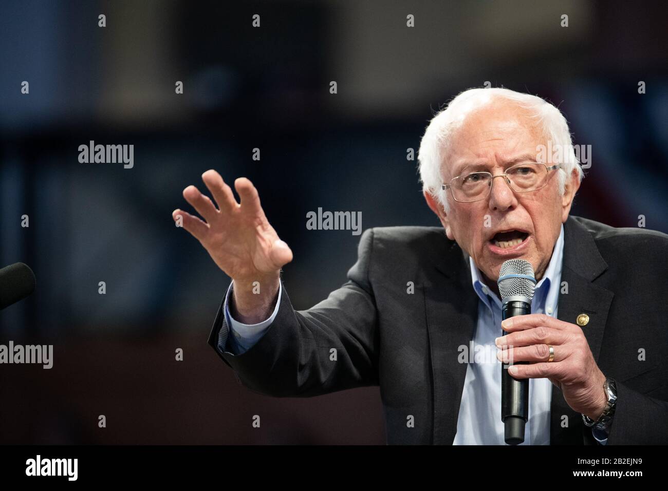 Presidential candidate campaign hi-res stock photography and images - Alamy