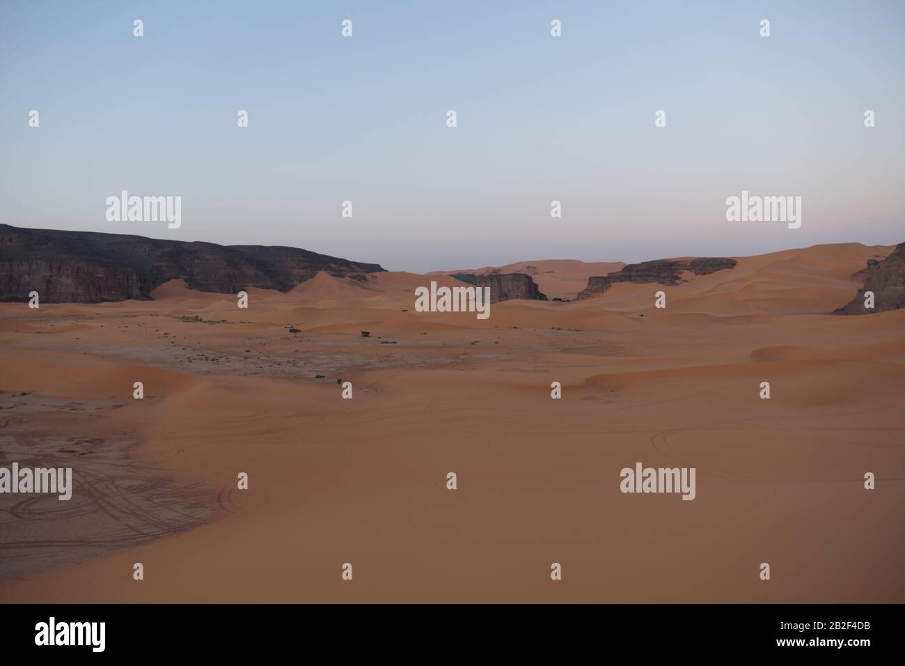 Adventures in Tasili n'Ajjer, UNESCO World Heritage site in Southern ...