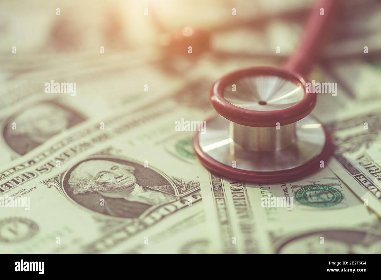 Deposit check hi-res stock photography and images - Alamy