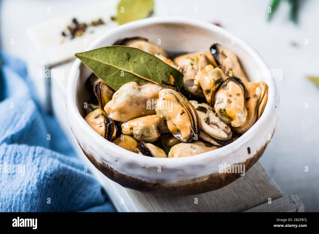 Mussels, molluscs, seaweed, sea plants, mussel meat, healthy food ...