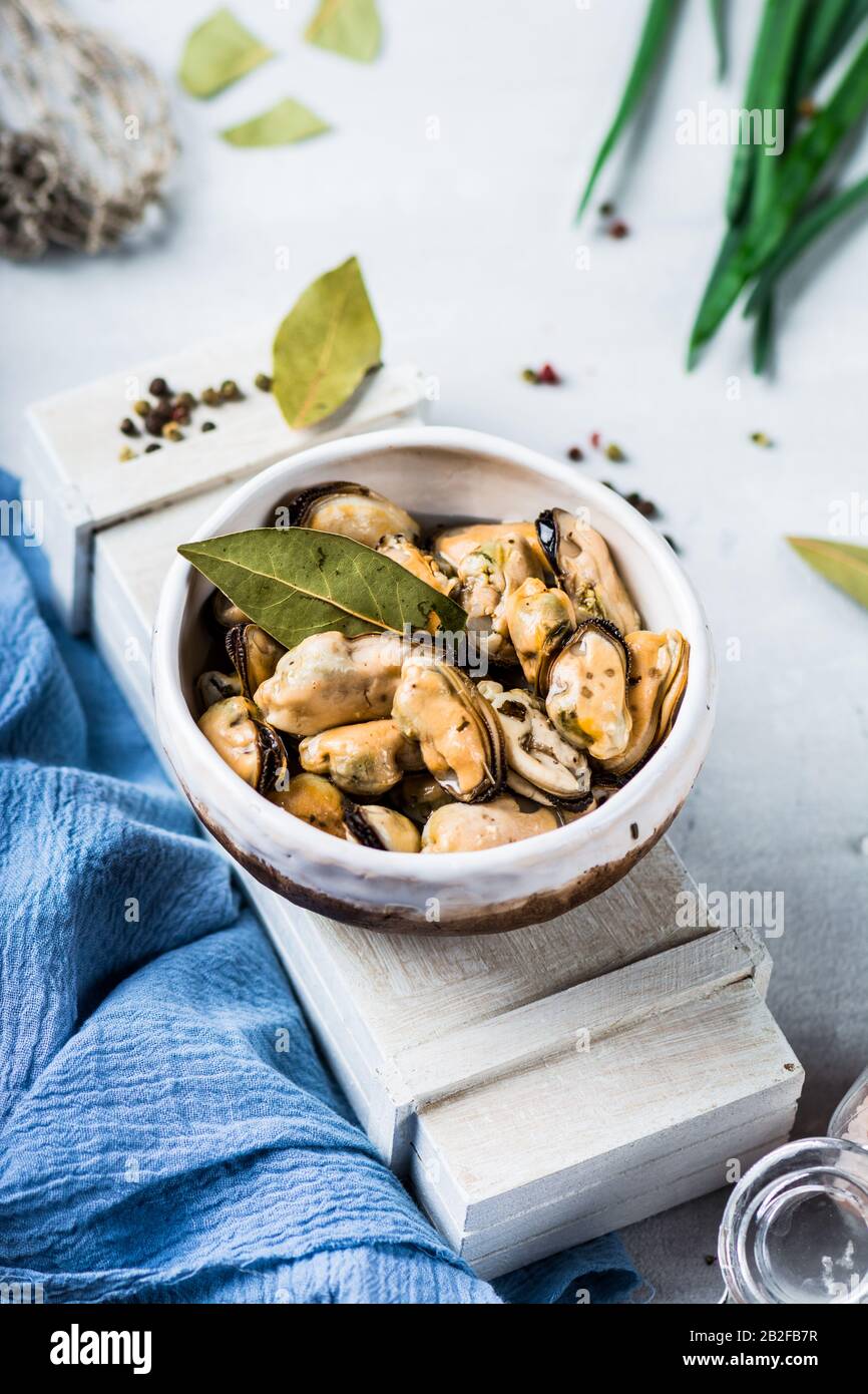Mussels, molluscs, seaweed, sea plants, mussel meat, healthy food ...