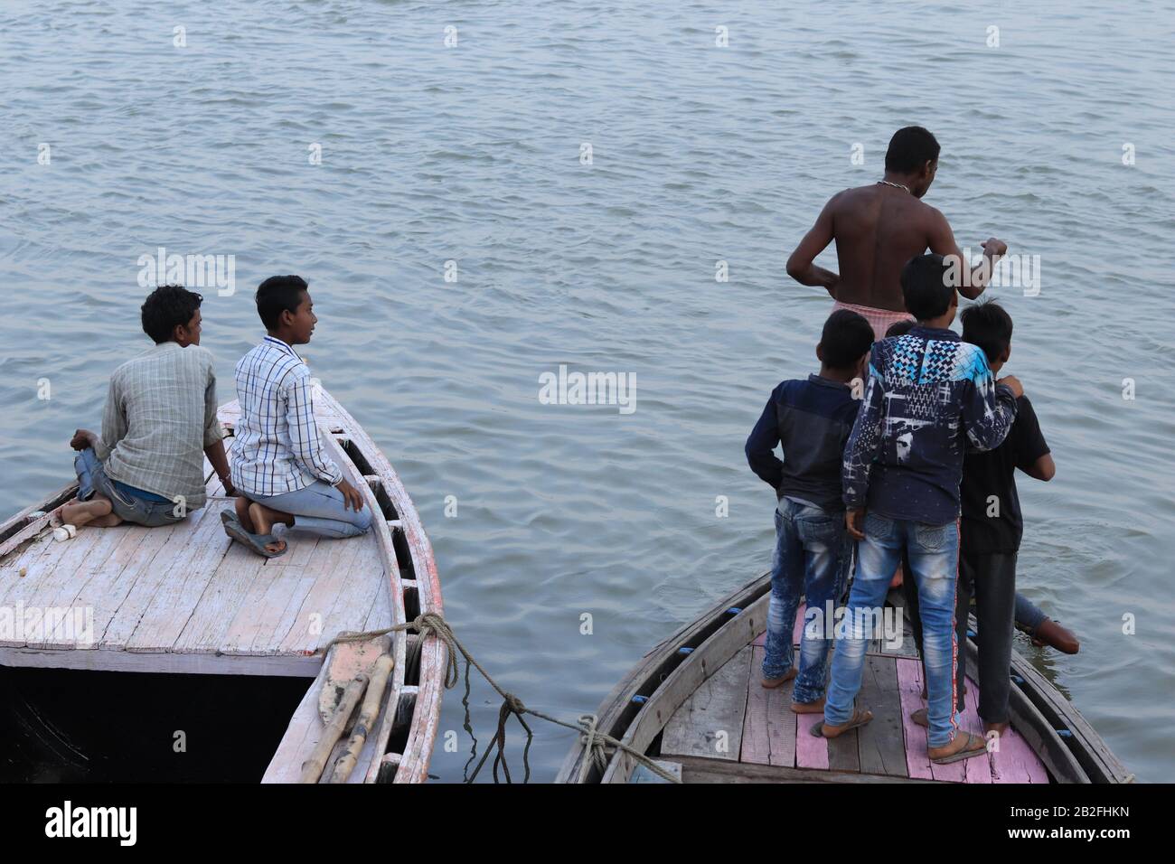 Local people fishing at Ganga River in Varanasi Stock Photo - Alamy