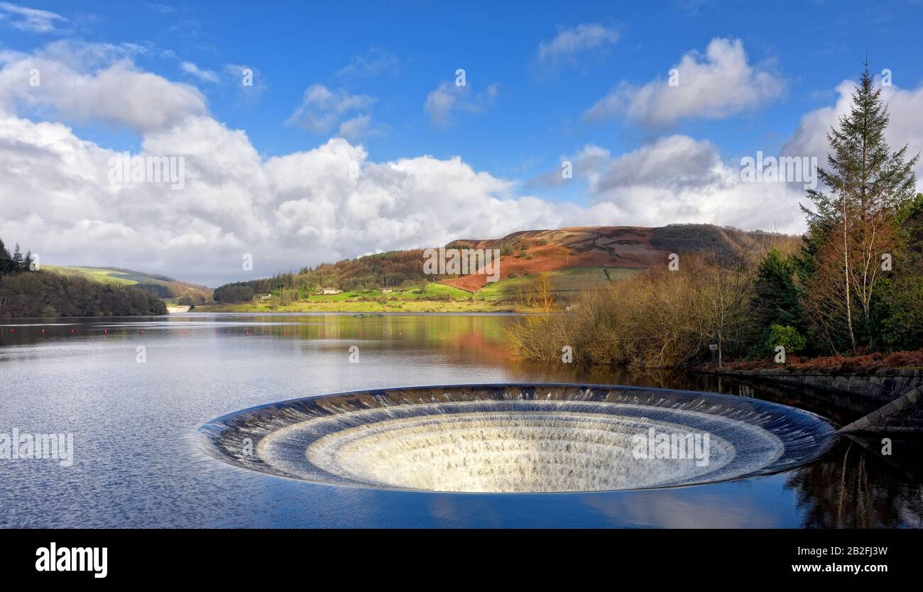 Ladybower Reservoir Plughole High Resolution Stock Photography and ...