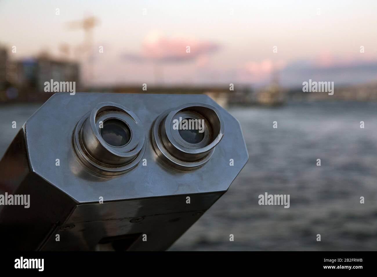 Coin operated viewer hi-res stock photography and images - Alamy