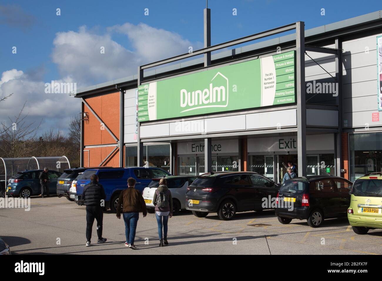 Central retail park hi-res stock photography and images - Alamy