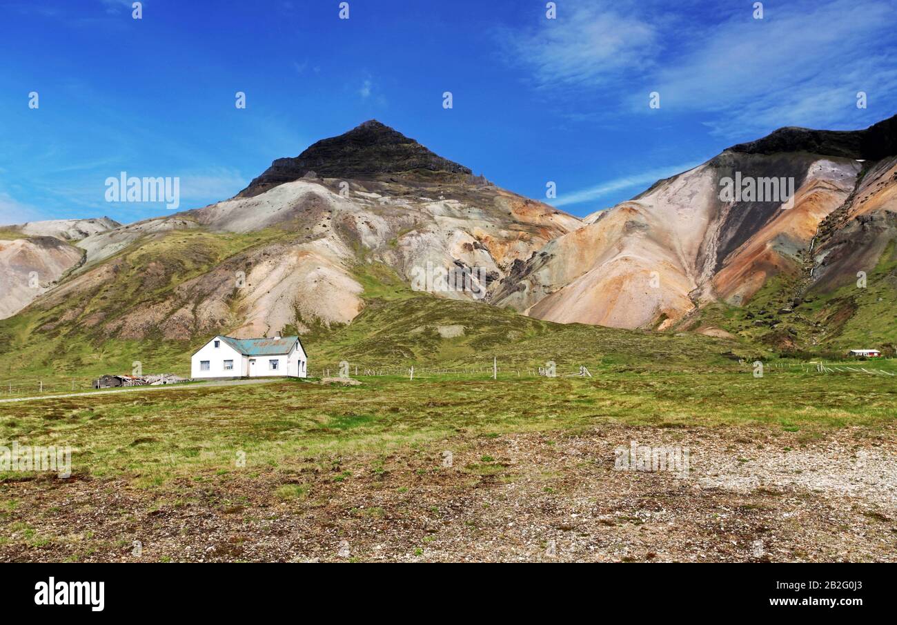 Volcano house iceland hi-res stock photography and images - Alamy