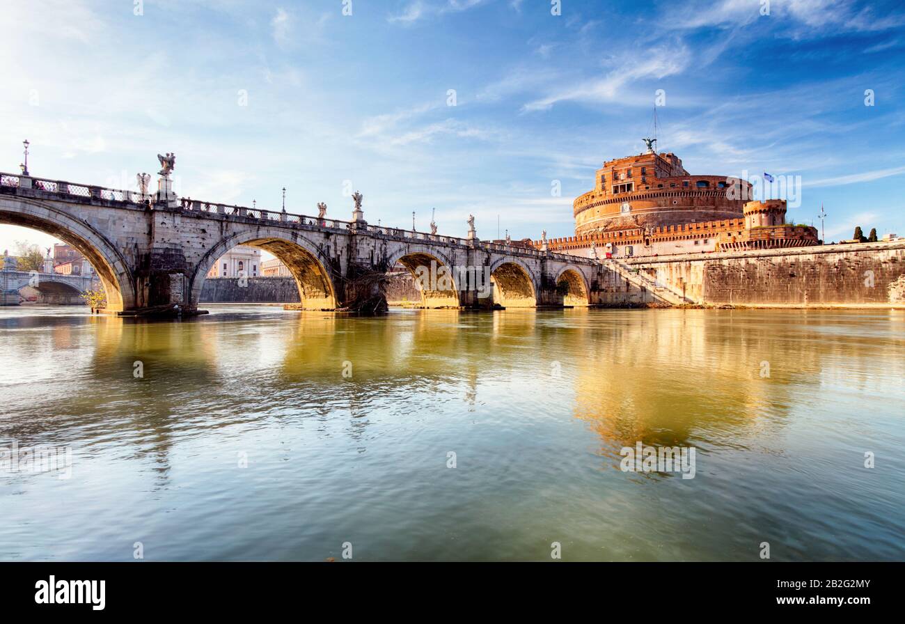 Castel saint angelo roma hi-res stock photography and images - Alamy