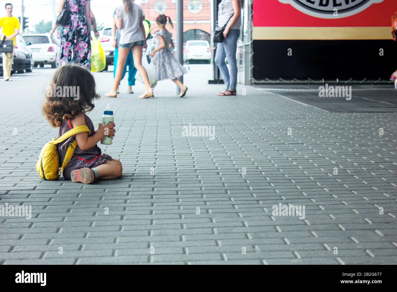 Kids backpack station hi-res stock photography and images - Alamy