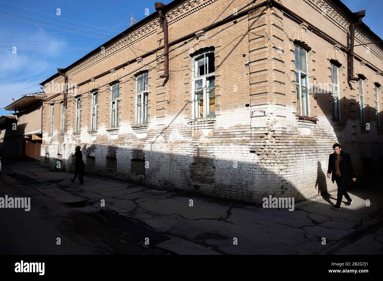 Streets of samarkand hi-res stock photography and images - Alamy