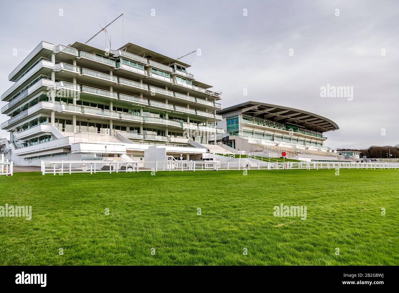 Epsom downs racecourse grandstand hi-res stock photography and images ...