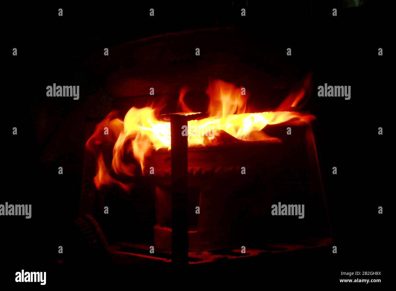 Bonfire in a metal bowl hi-res stock photography and images - Alamy