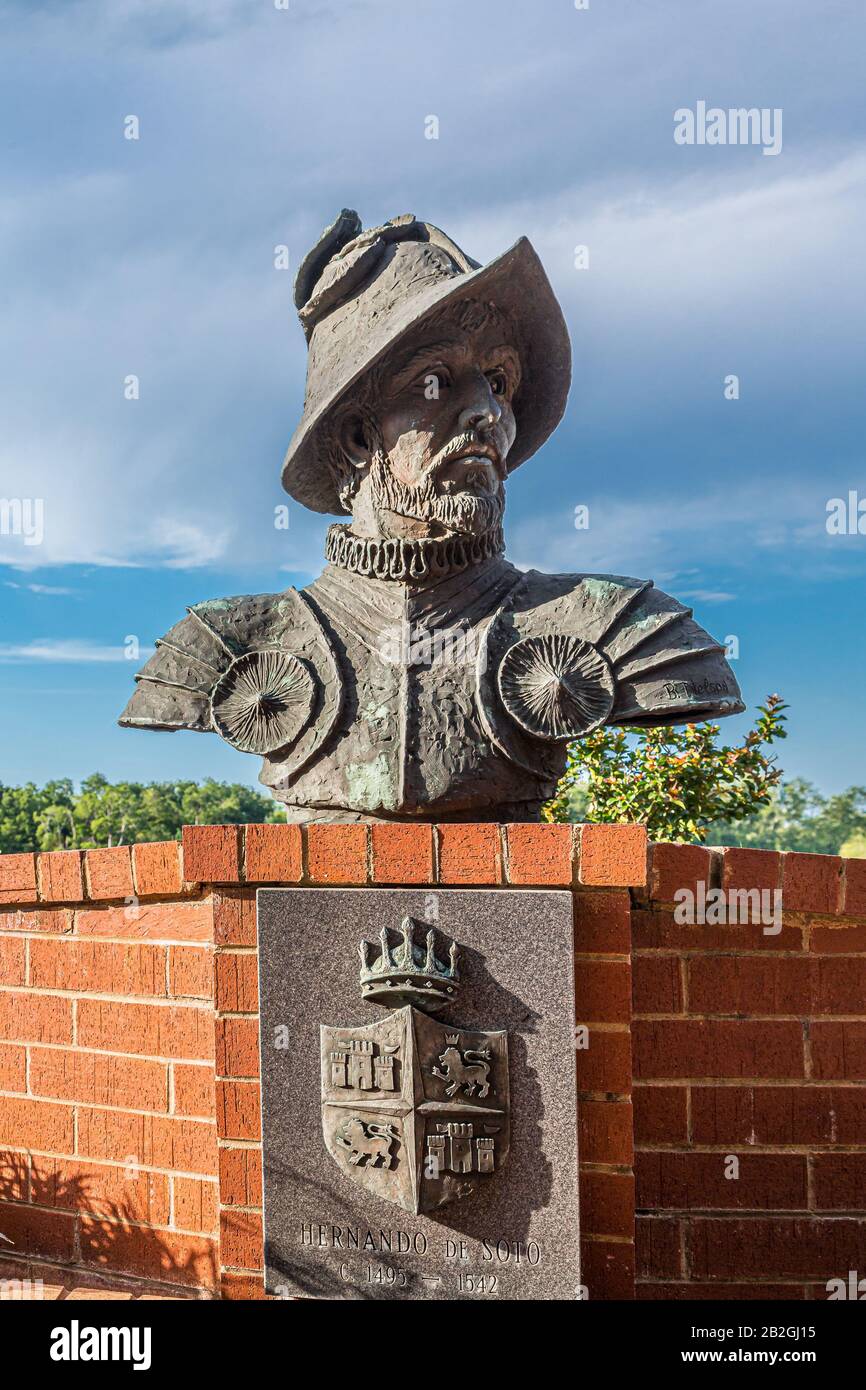Bust of Hernando deSoto Stock Photo - Alamy