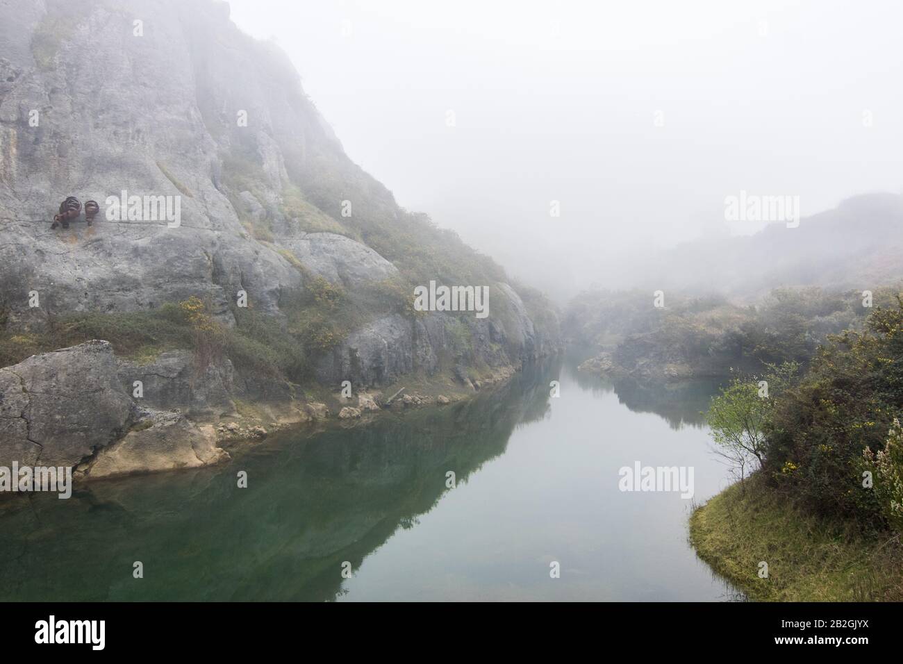 Empty lake landscape hi-res stock photography and images - Alamy