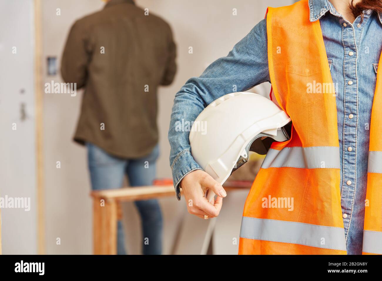 Construction worker woman hi-res stock photography and images - Alamy